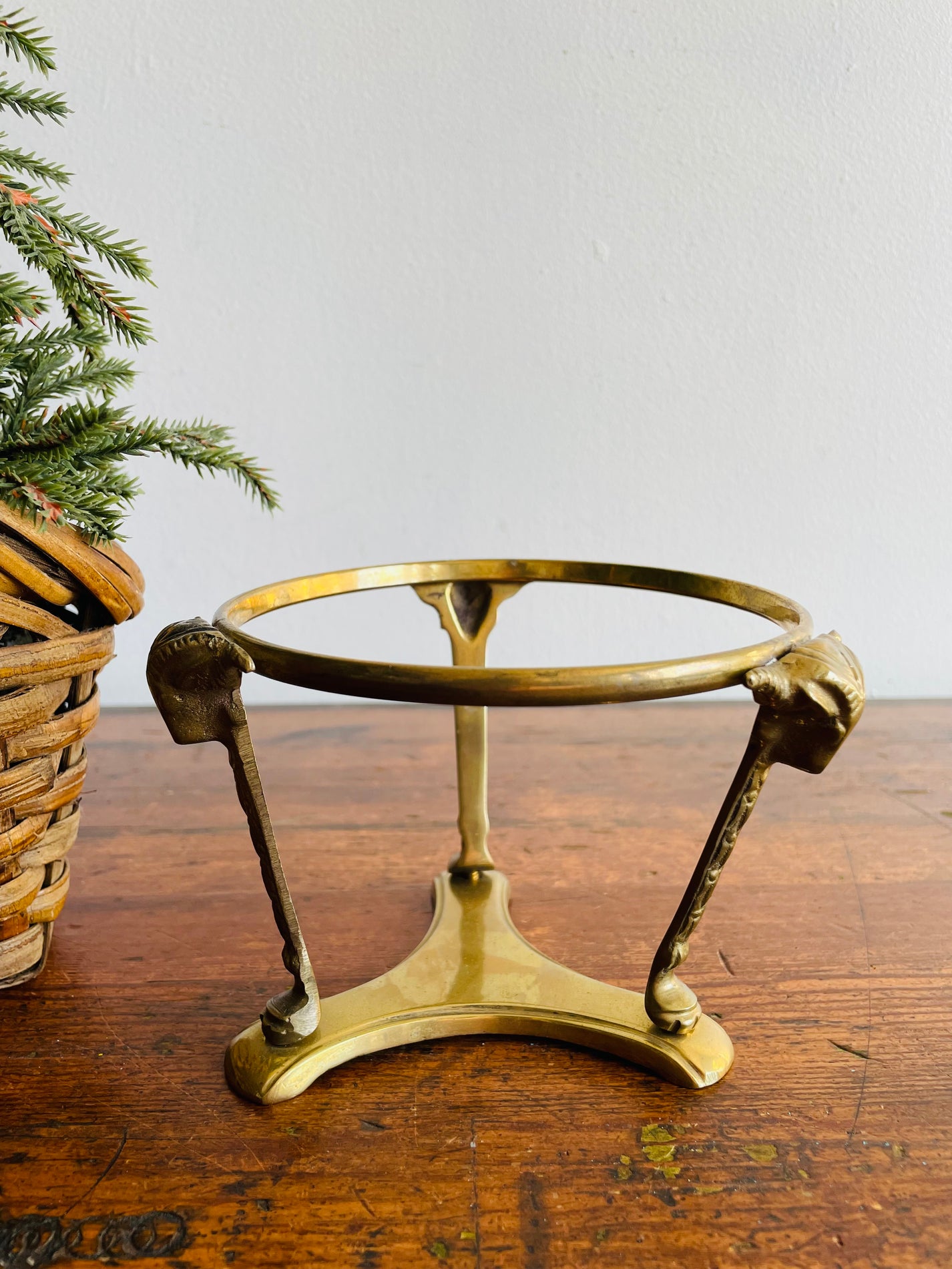 Solid Brass Pedestal Holder Stand with Ram Head Design – Greenbrier Vintage
